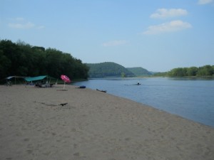 Wisconsin River canoeing for sandbar canoe camping